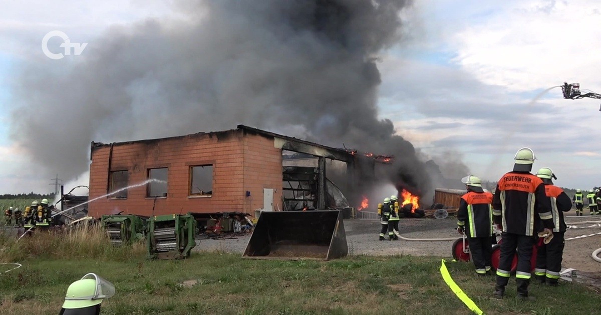 Konnersreuth:1 Million Euro Schaden bei Großbrand – Feuerwehr verhindert Schlimmeres | LFV Bayern