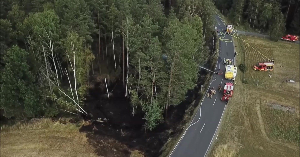 Waldbrand bei Schirnding: Drohnenaufnahmen zeigen Bild der Zerstörung ... Waldbrand bei Schirnding: Drohnenaufnahmen zeigen Bild der Zerstörung ...