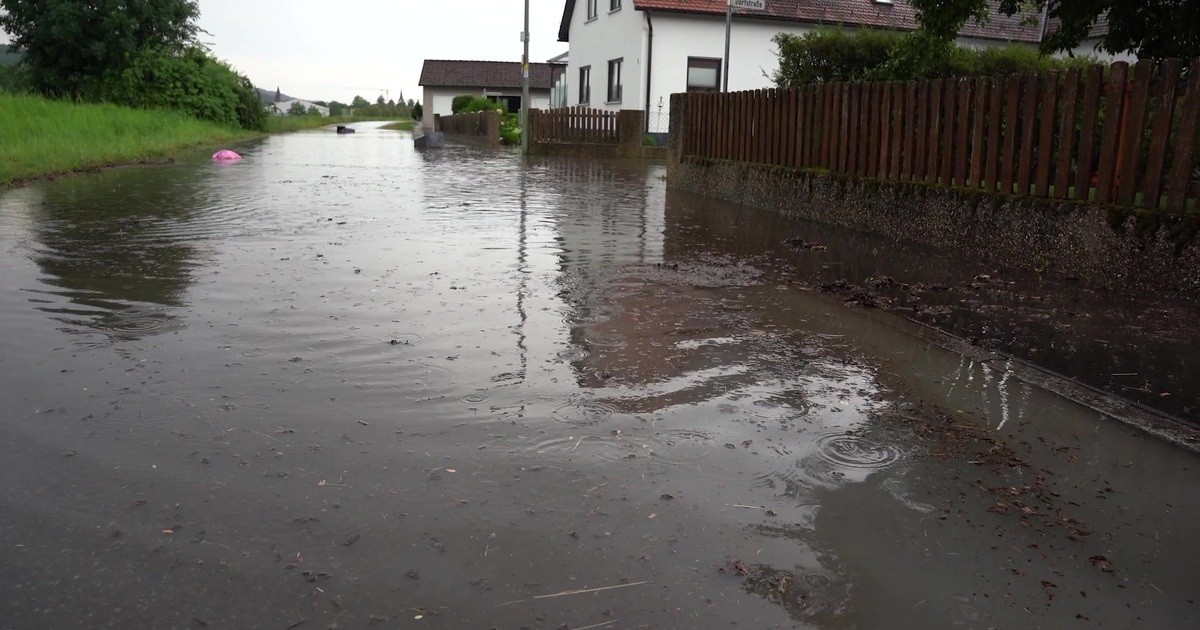Berching: Unwetter sorgt für Überschwemmungen – Keller laufen voll | LFV Bayern